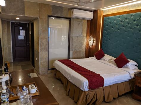 Honeymoon Destinations In India 7 Best Luxury Resorts Yuyiii