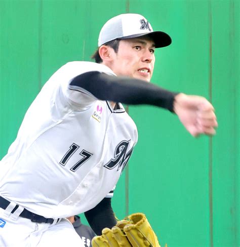 【ロッテ】佐々木朗希が3度目のブルペン入りで計35球 新外国人投手たちもくぎ付け｜パ・リーグ Com｜プロ野球