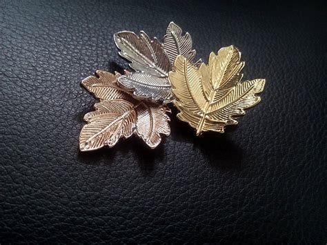 14 83 Women Bijoux Autumn Leaf Jewelry Three Maples Leaves Brooch Pin