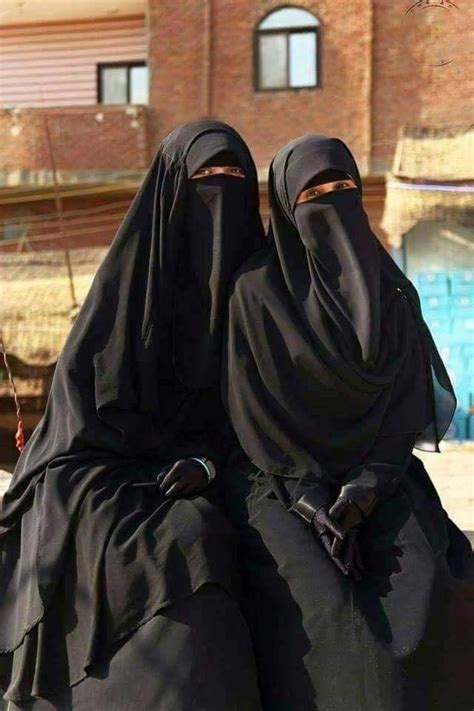 Pin By Alexa June On Purdah Niqab Muslim Women Hijab Niqab Fashion