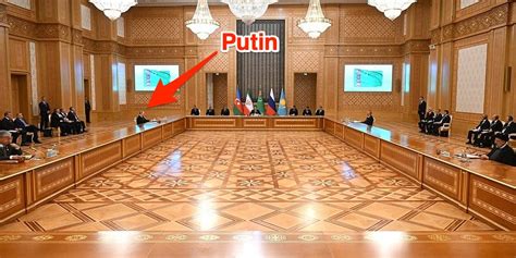 Putins Long Table At Kremlin Dwarfed By Massive Table In Turkmenistan