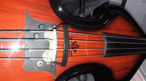 325 Ray Ramírez Basses