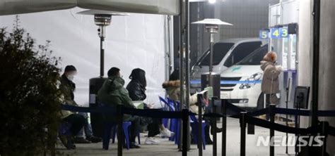 끝모를 확산 서울 신규확진 172명…일상·n차감염 동시다발 파이낸셜뉴스