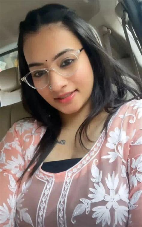 Aap Me Se Koi Bhi Single 🙋 Hai To Please Apna Number Comment Kijiye Mai