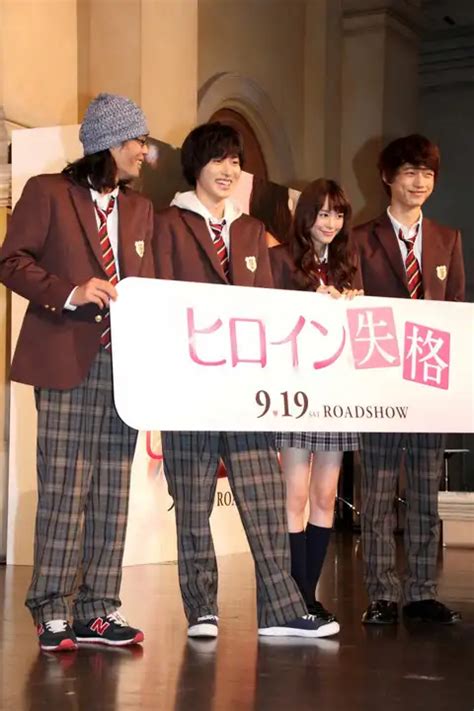 【写真 26 30枚】桐谷美玲：ミニスカ制服姿で登場も「ぎりぎりアウト」 Mantanweb（まんたんウェブ）