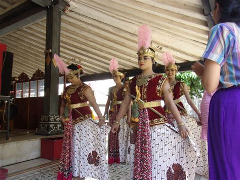 『還暦過ぎ夫婦インドネシア旅行記（その5）ジョグジャカルタ王宮の舞踏とエクスタシー』ジョグジャカルタ インドネシア の旅行記・ブログ By