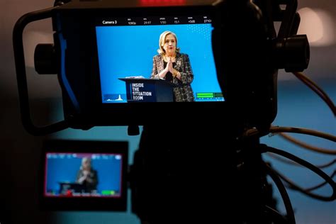 La Profesora Hillary Clinton Volvió A Dar Clases Infobae