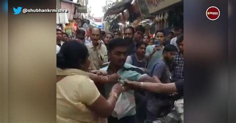 Karwa Chauth Viral Video Of A Woman Caught Her Husband Shopping With