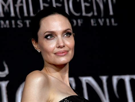 Angelina Jolie Habló De Las Cirugías De Sus Hijas Conmovedoras