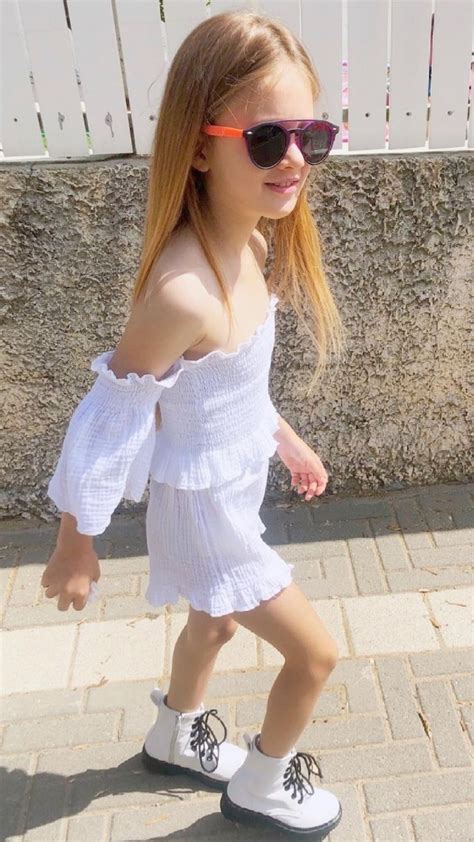 Mini Top Model 5 Noam 17  Imgsrc Ru