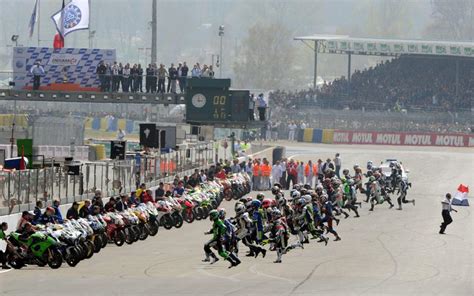 Les 24 Heures Du Mans Motos En Images Depuis 2010