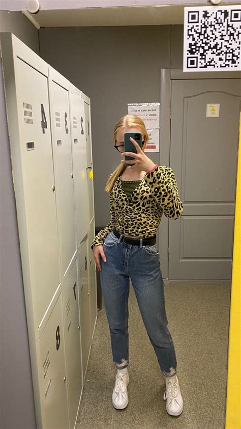 Pin By Katia Lysko On My Pins♥️ Mom Jeans Fashion Pants