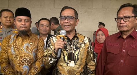 Sebut Skor Penegakan Hukum Era Jokowi Rendah Mahfud Md Luruskan