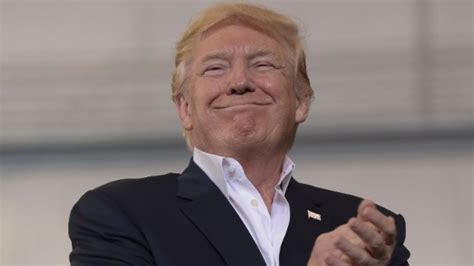 Poll Donald Trumps Approval Rating Continues To Dip Cnn Politics