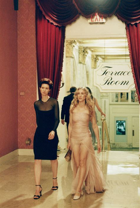Los Mejores Looks De Carrie Bradshaw Según Las Editoras De Vogue Vogue