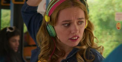 Sex Education Aimee Bus Scene Writer Says Story Is Based On Real Events