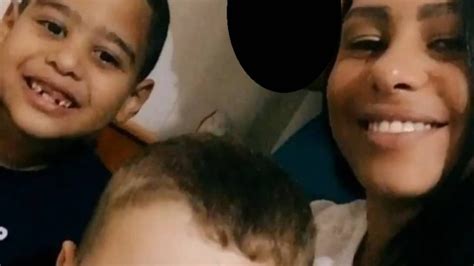 Caso Da Mãe Acusada De Matar Dois Filhos Imagens De Câmeras De