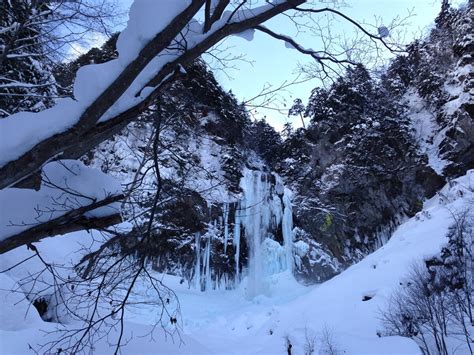 動画で楽しむ冬の絶景 平湯大滝・岐阜 [アウトドア] All About