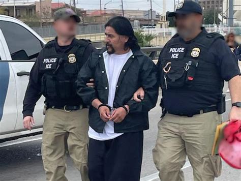 Ero Houston Removes Unlawfully Present Human Smuggler Wanted In Mexico