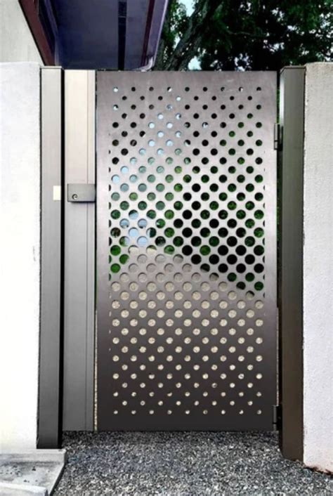 Laser Cut Artistic Small Circle Design Metal Back Yard Gate Custom