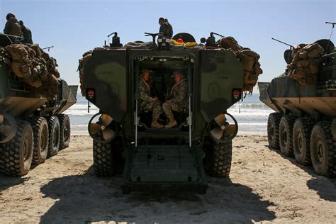 Us Marine Corps Holds First Platoon Level Acv Exercise With Embarked Troops