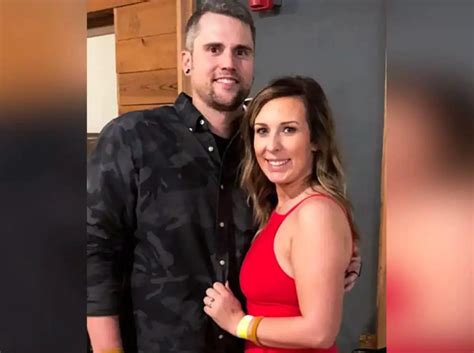 Teen Moms Ryan Edwards Files For Divorce From Mackenzie Standifer