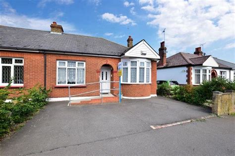 Lower Rainham Road Rainham Gillingham Kent Me8 2 Bedroom Semi