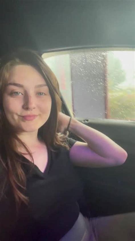 Got Caught Flashing My Tits At The Car Wash 😅🙈 Scrolller