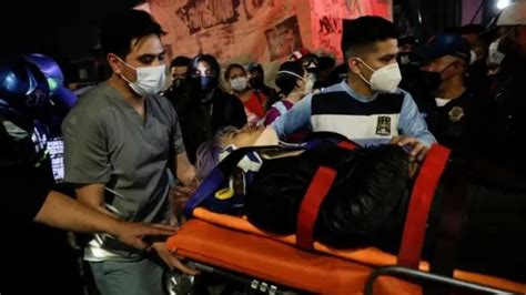 Accidente En La Línea 12 Al Menos 25 Muertos Y 79 Heridos Tras El