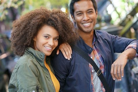 Premium Photo Mixed Race Couple Enjoying Journey In New York