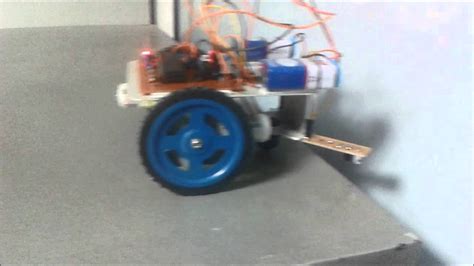 Edge Avoider Robot Using 8051 Youtube