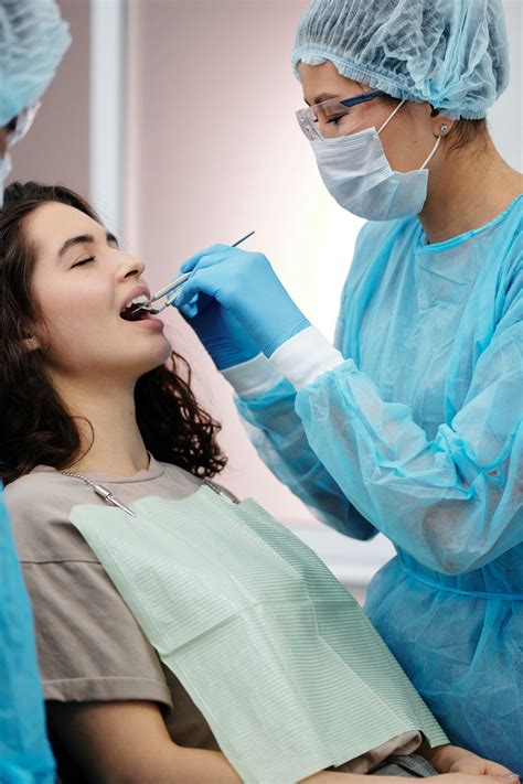 10 Reasons Why You Should Become A Dental Assistant By Becoming