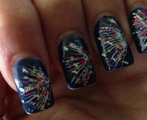 23 Terrific Fireworks Nail Designs Pretty Designs
