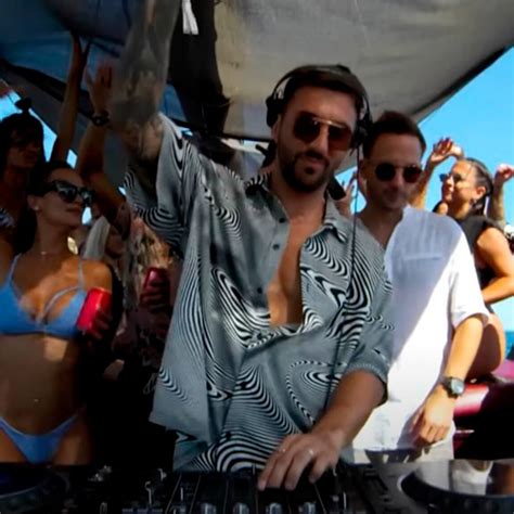 Hot Since 82 Live From A Pirate Ship In Ibiza 2 0 Сет Chingar Street
