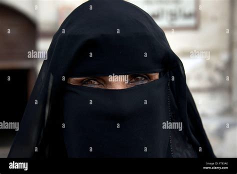 Saudi Women In Niqab