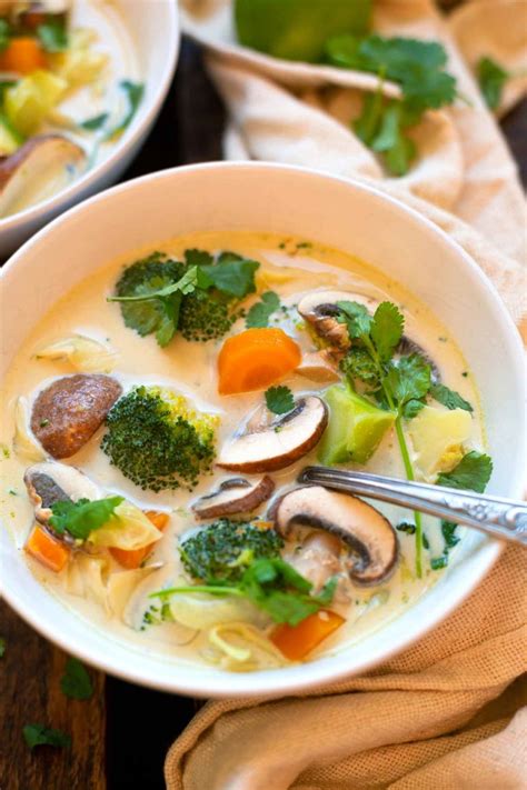 Thai Suppe Mit Kokos Und Hühnchen Kochkarussell