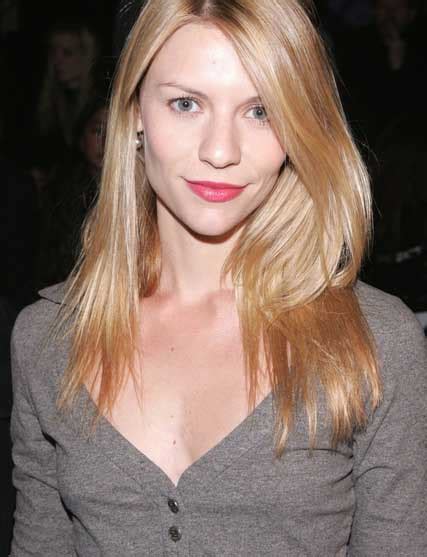 20 Celebrities With Small Breasts Geniusbeauty