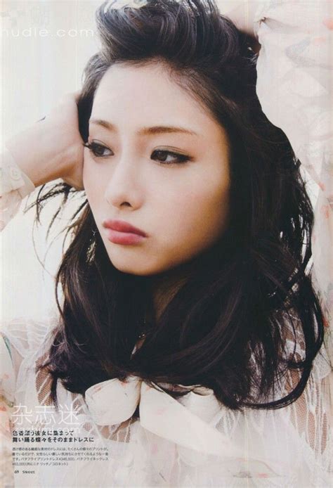 Satomi Ishihara 美女 画像 ファッションアイデア 女の子