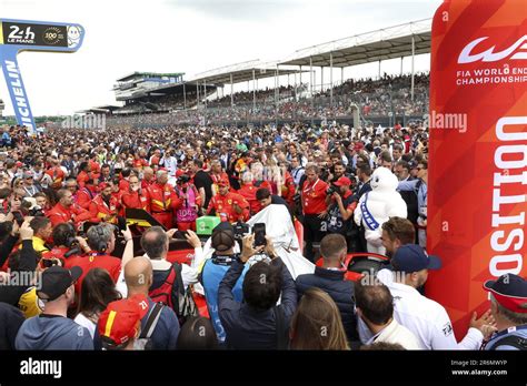 Le Mans France 10th June 2023 Pre Grid Ambiance During The 24 Hours
