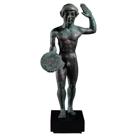 Classical Sculpture Of Greek Discus Thrower At 1stdibs