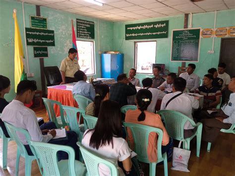 ရွှေသောင်ယံမြို့၊ အထွေထွေအုပ်ချုပ်ရေးဦးစီးဌာနရုံးတွင် တက္ကသိုလ်ဝင်တန