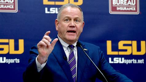 Notre Dame Players Using Brian Kellys Exit As Motivation Yardbarker