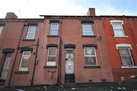 Woodview Terrace Leeds West Yorkshire 2 Bed Terraced House For Sale
