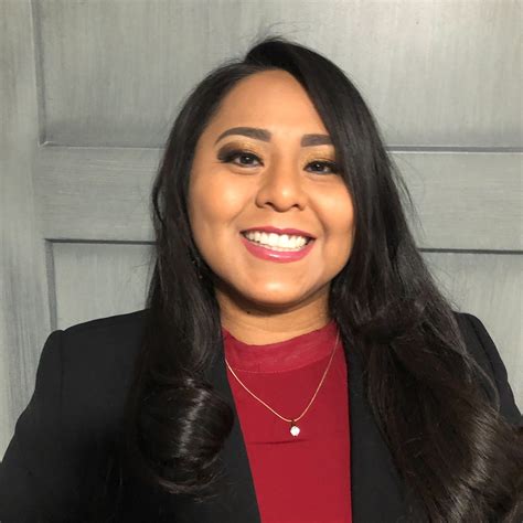 Julia Realtor At Vibrant Realty Burnsville Mn