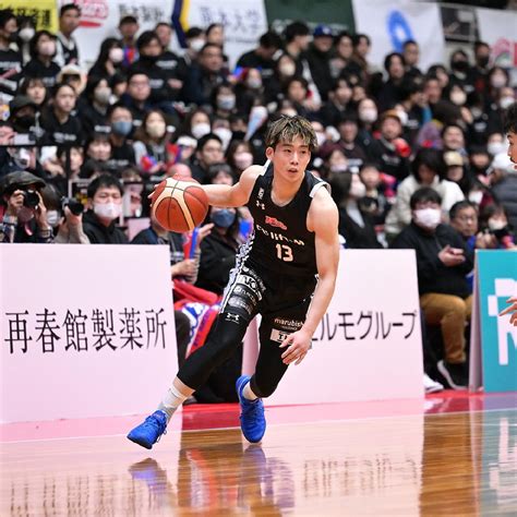 Yahoo オークション 熊本ヴォルターズ 公式 13 長島 蓮 選手 直筆サ