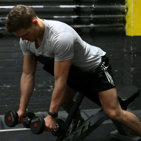 Dumbbell Spider Hammer Curl By Reese Dawson Exercise How To Skimble