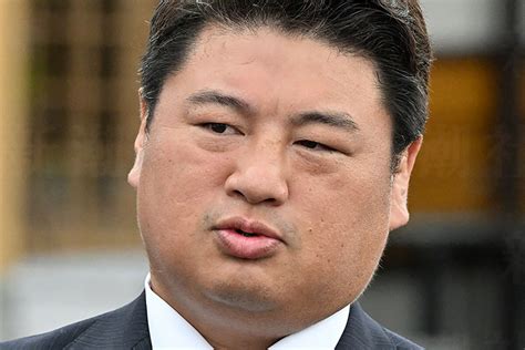 変死体で発見された元関脇「嘉風」の“元妻” 「偽名」「年齢詐称」「セレブ生活への異常な執着」…死亡男性が抱いていた不信感（写真2） デイリー新潮