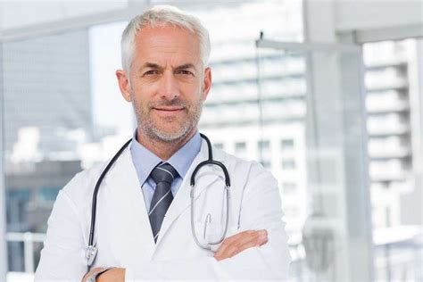 Fiche Métier Médecin Généraliste Salaire étude Rôle Et Compétence