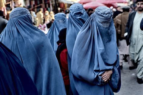 Los Talibanes Ordenan A Las Ong La Suspensión De Los Contratos