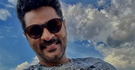50 साल की उम्र में चौथी बार पिता बने ये मशहूर Actor और Choreographer